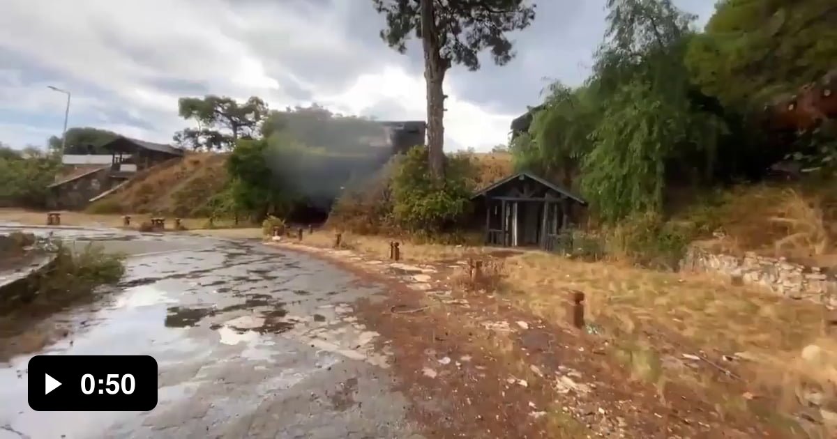 Streamer Wipes Camera Lens on Viewer's Requests. - 9GAG