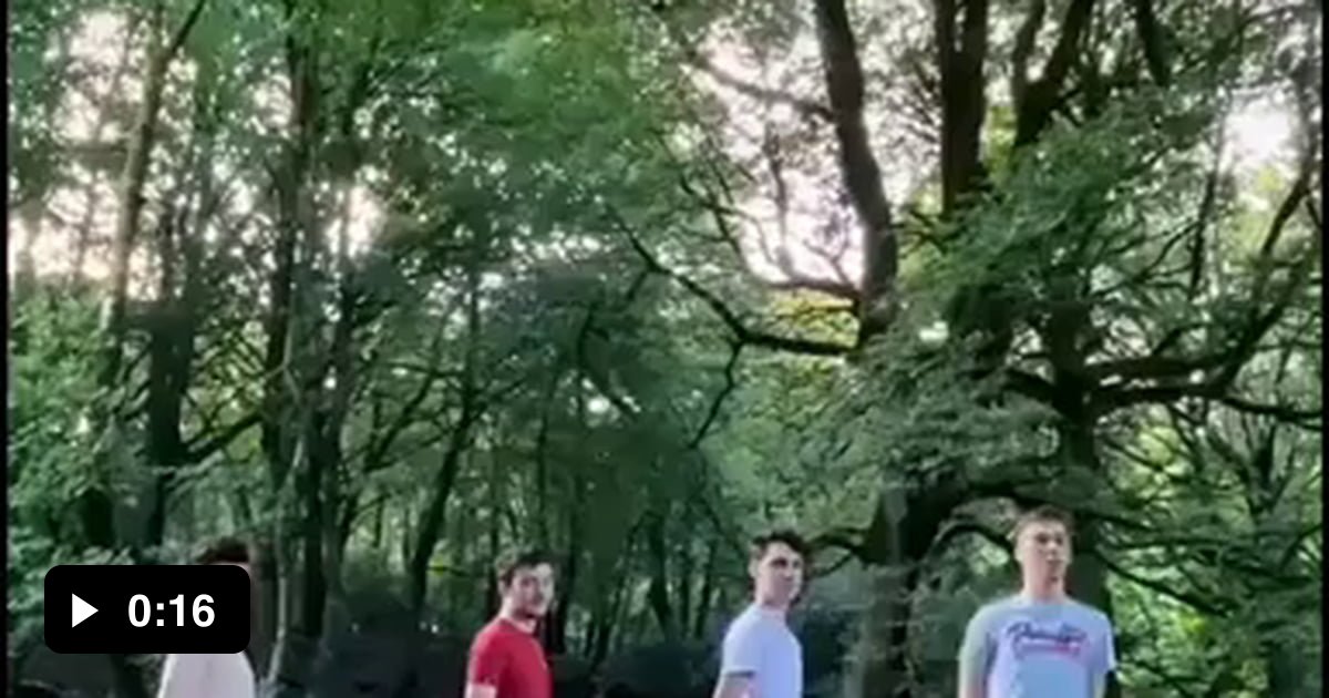 Awesome footwork - 9GAG