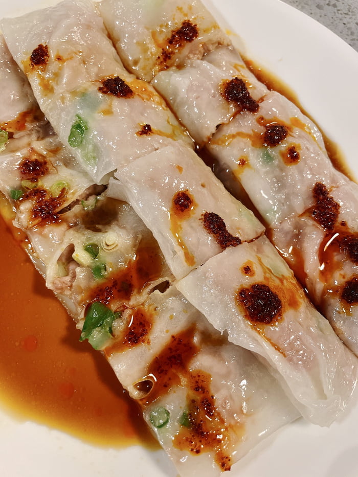 Pork and scallion steamed rice rolls - 9GAG