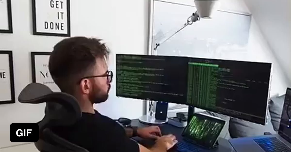 Software development: expectations vs. reality - 9GAG