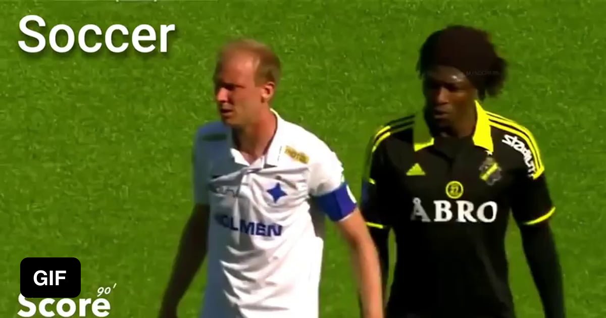 Professional soccer player vs Hockey referee - 9GAG