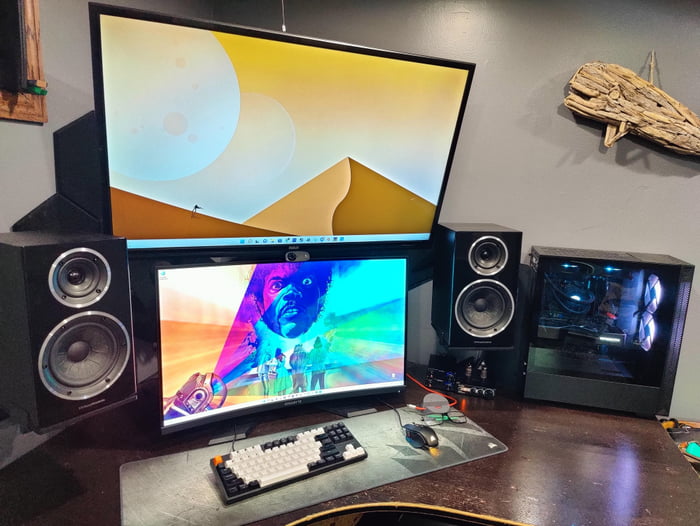 Gaming, working, audio listening setup - 9GAG