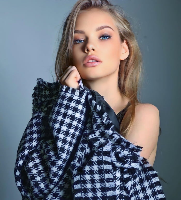 Sofia Razuvaeva 9gag 2465