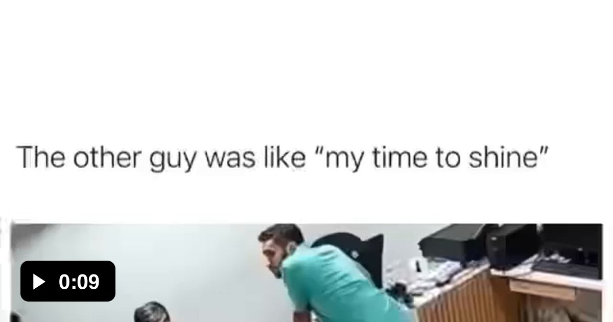 Opportunist man - 9GAG