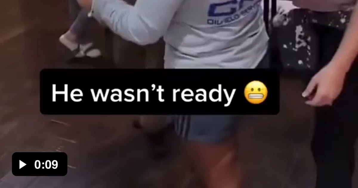 “wow! this VR stuff feels so real!” - 9GAG