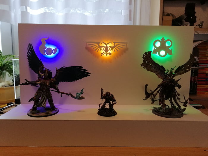 All my Primarchs in one place. There is also little smoke generator but ...