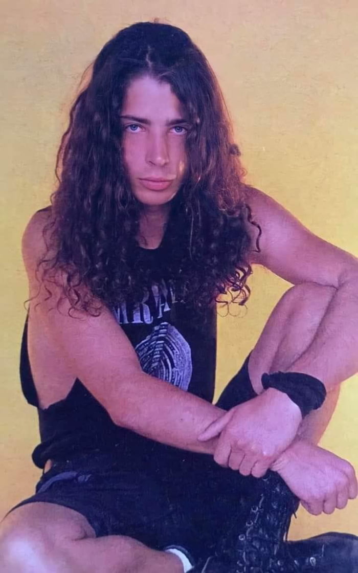 CHRIS CORNELL • SOUNDGARDEN • 1989 - 9GAG