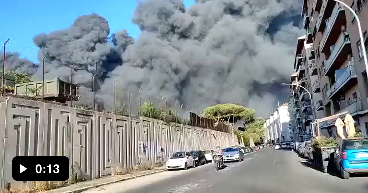 Big fire in the east of Capital, Italy Rome - 9GAG
