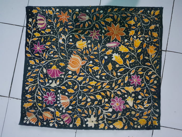 I am trying to make batik by myself and so far, I love the process ...