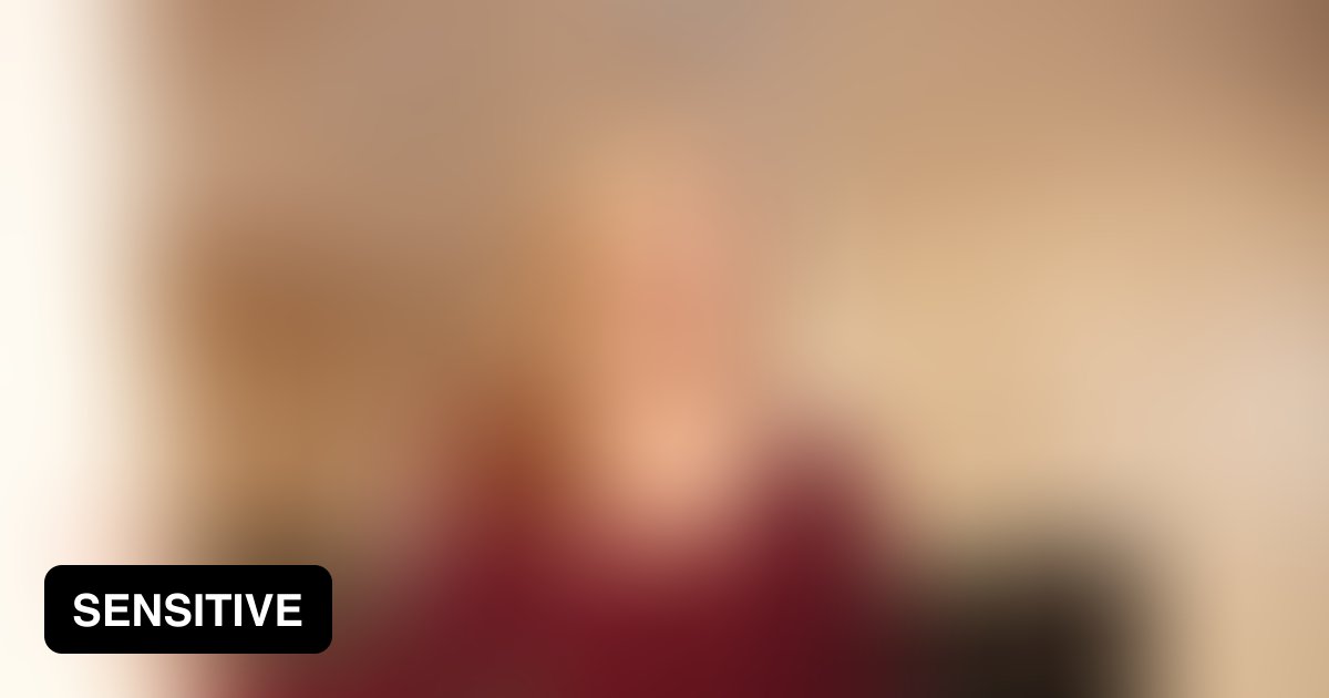 Julia Ann - top milf - 9GAG