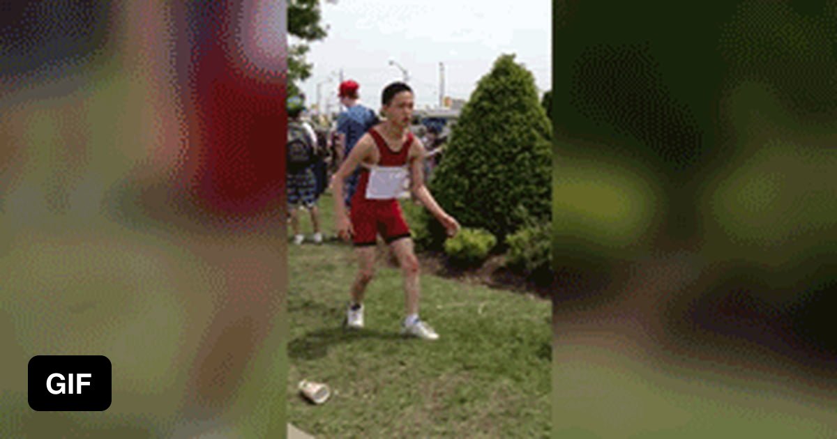 Wasted QWOP cosplay guy - 9GAG