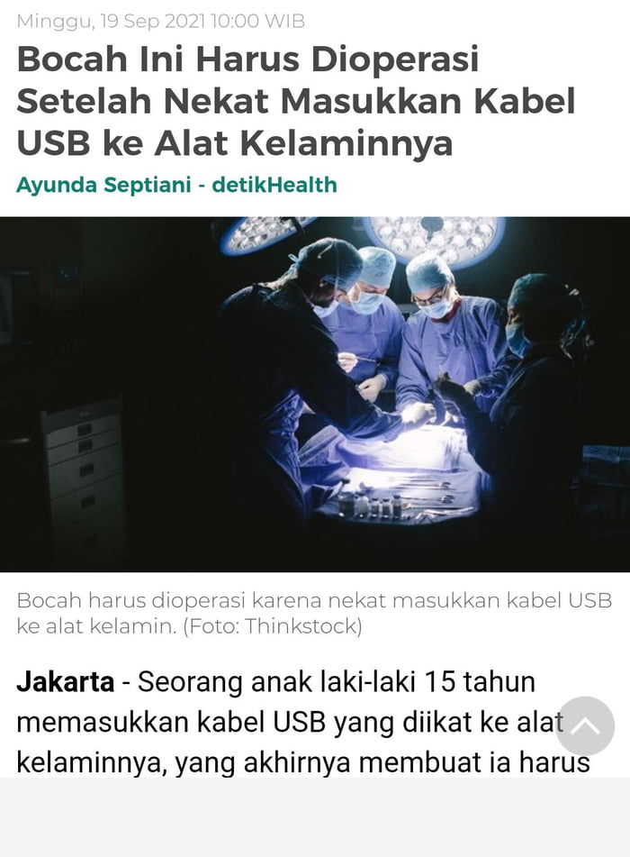 Ingat ya,, untuk di port tersebut harus USB tipe C, salah2 bisa gini - 9GAG