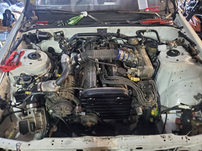 Update on my Cressida project, engine is in, 5mge with an sc14 ...