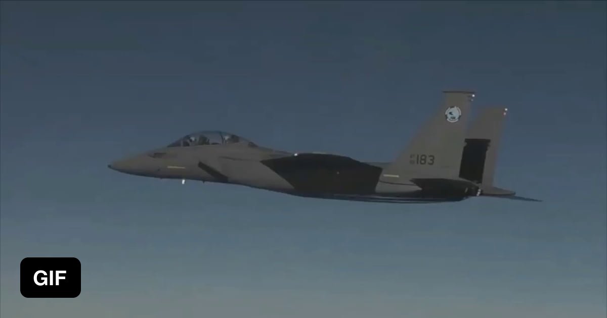 Launch mechanism of a Fighter Jet's internal weapons bay - 9GAG