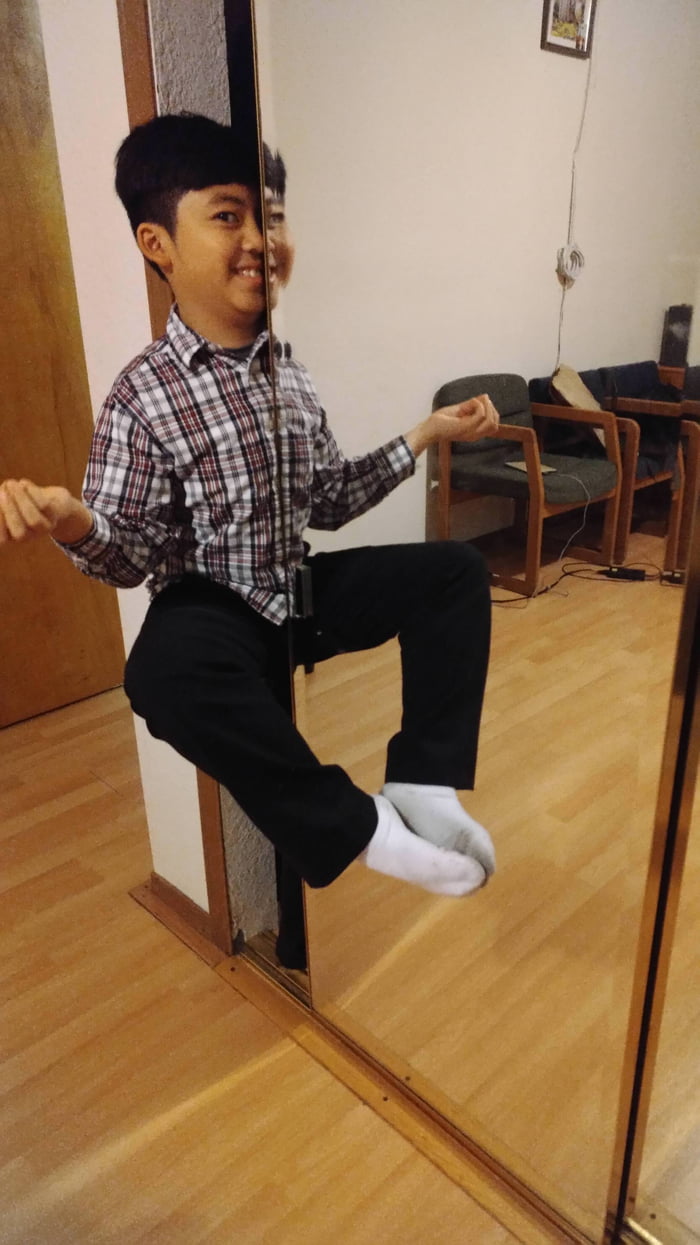 Levitating like a pro - 9GAG