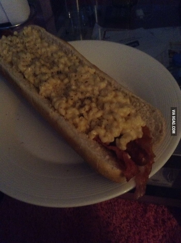 Foot long extra bacon, hotdog and mac & cheese sandwich. Heart attack ...
