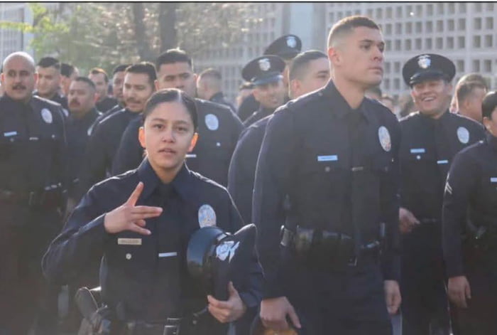 LAPD graduation day - 9GAG