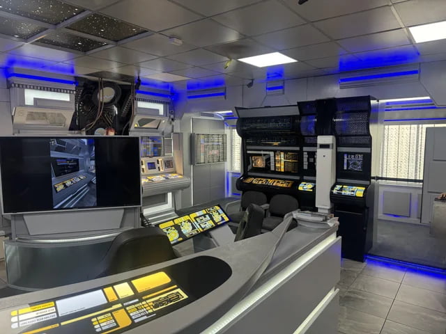 Optometrist’s office looks like Star Trek - 9GAG