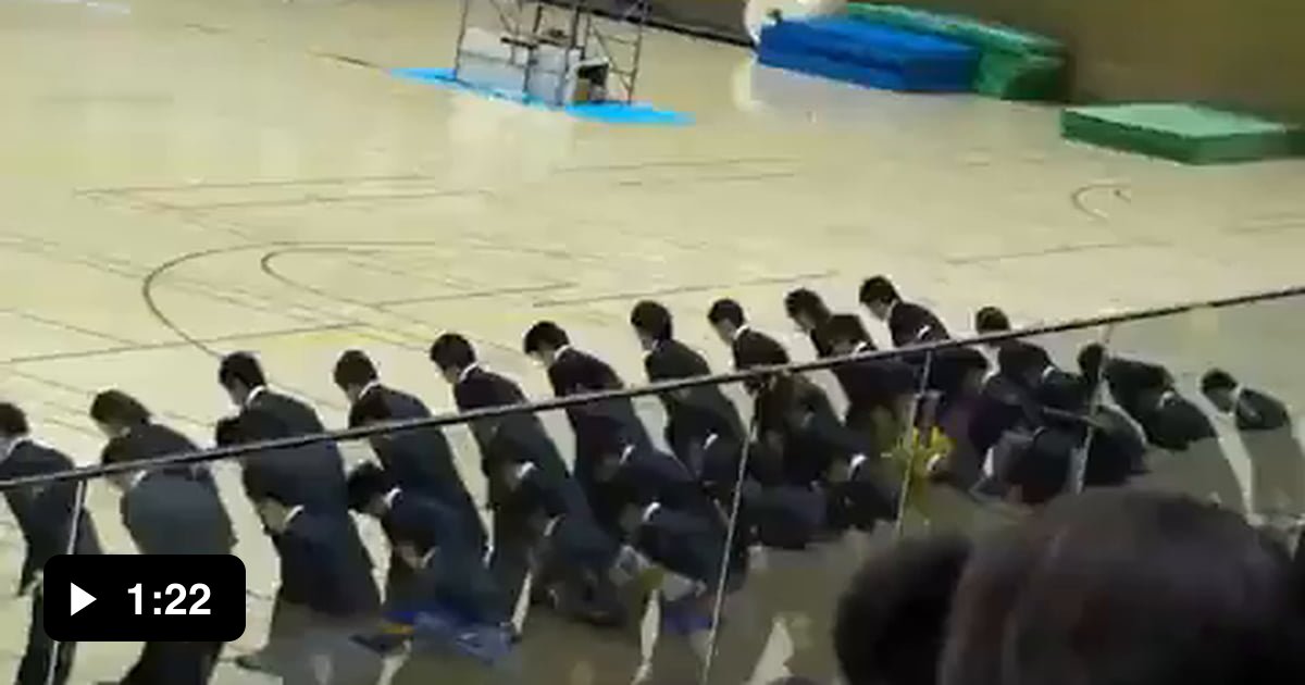 Shuudan Koudou Is the Japanese Art of Synchronized Precision Walking - 9GAG