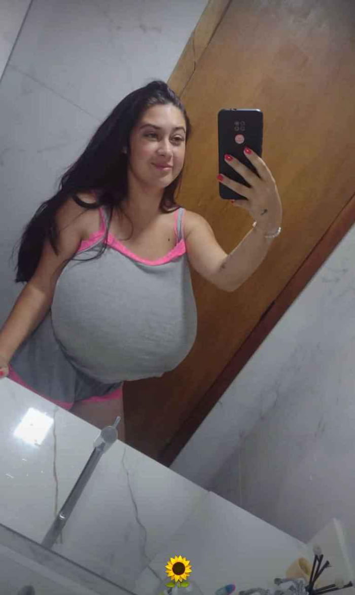 But first lemme take a selfie - 9GAG