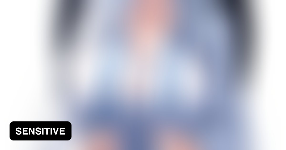 Noa lifts her skirt (EternalBhm) - 9GAG