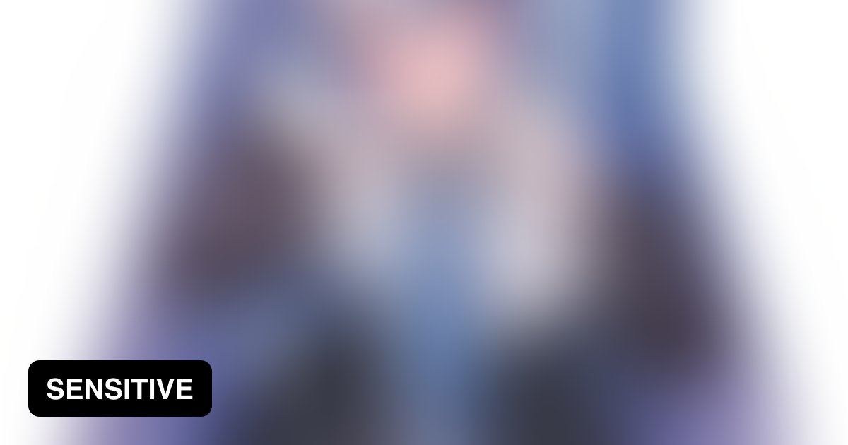 Miku sitting down - 9GAG