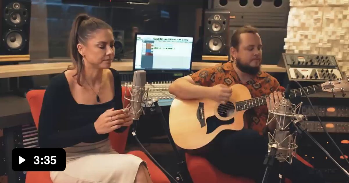 Indiara Sfair's incredible talent with the harmonica. Here with Tiago ...