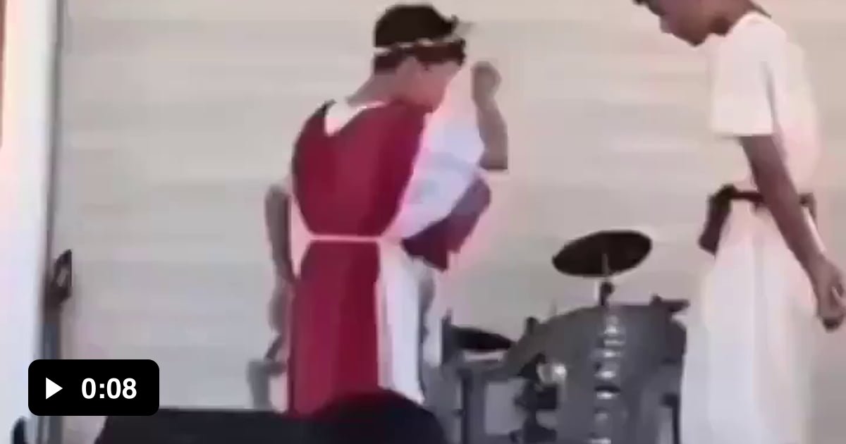 Pontius Pilate RKO'd Jesus Christ - 9GAG