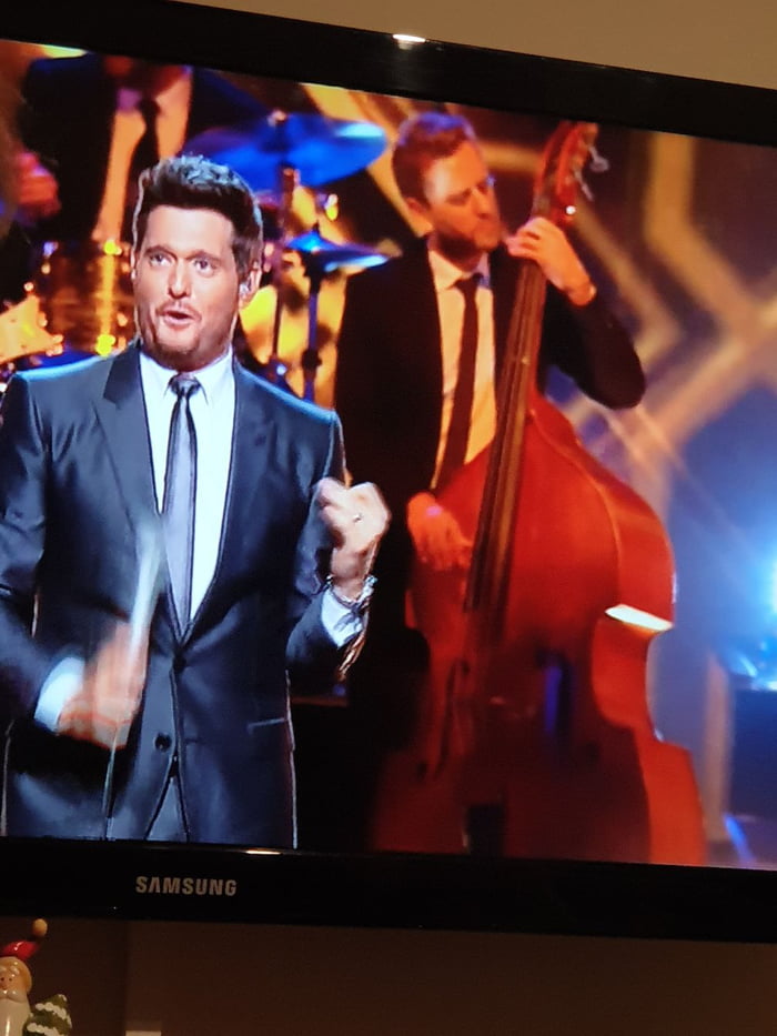 It's that time of the year. Bublé has come outta his cave - 9GAG