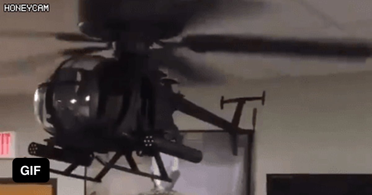 Dis fan goes to... - 9GAG