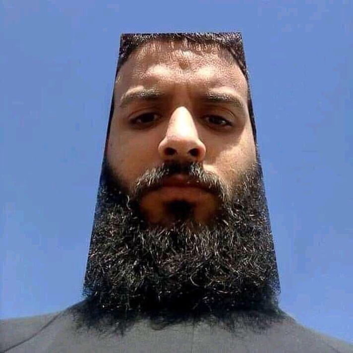 Steve from Minecraft finally converted to islam. Mashallah - 9GAG