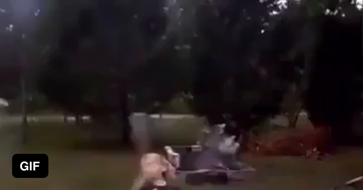 Strike a pose - 9GAG