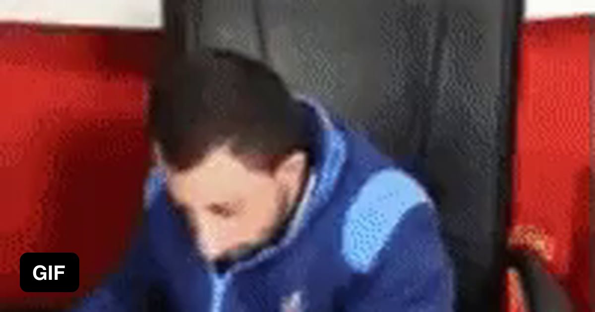 A programmer when he gets interrupted - 9GAG