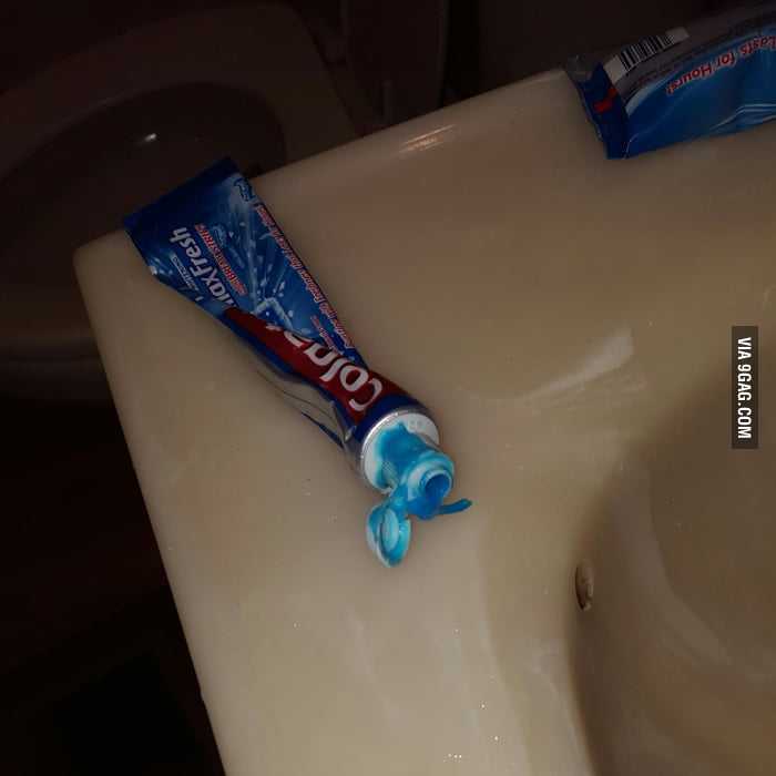 Bad toothpaste etiquette - 9GAG
