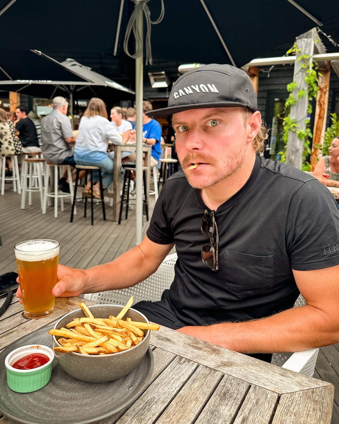 Liked by every Australian. Seriously coolest bloke on the grid. - 9GAG