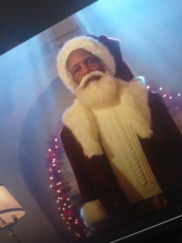 Dear god Disney... What have you done to santa!? - 9GAG