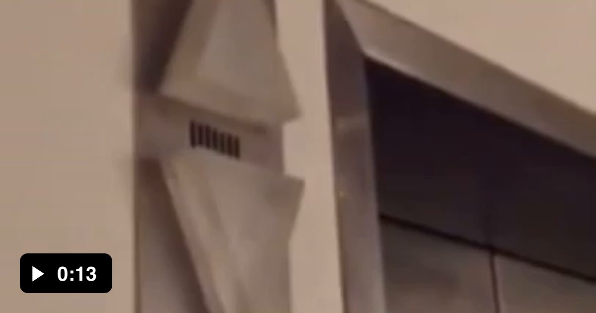 This elevator chime… - 9GAG
