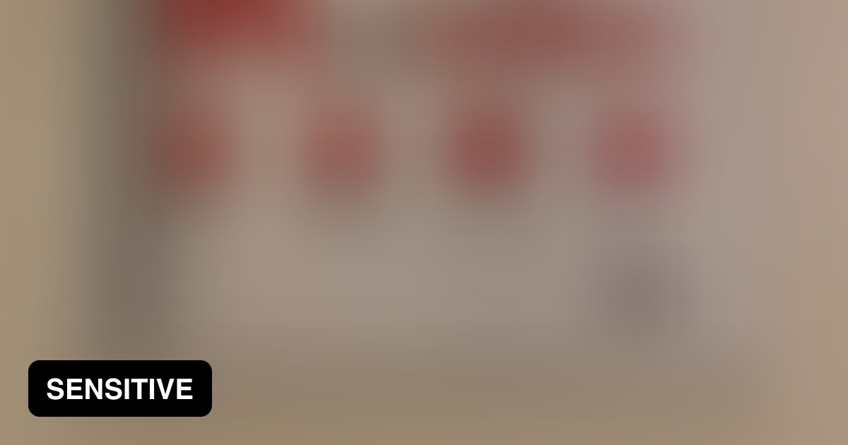 Delhi metro ads perfect placement - 9GAG