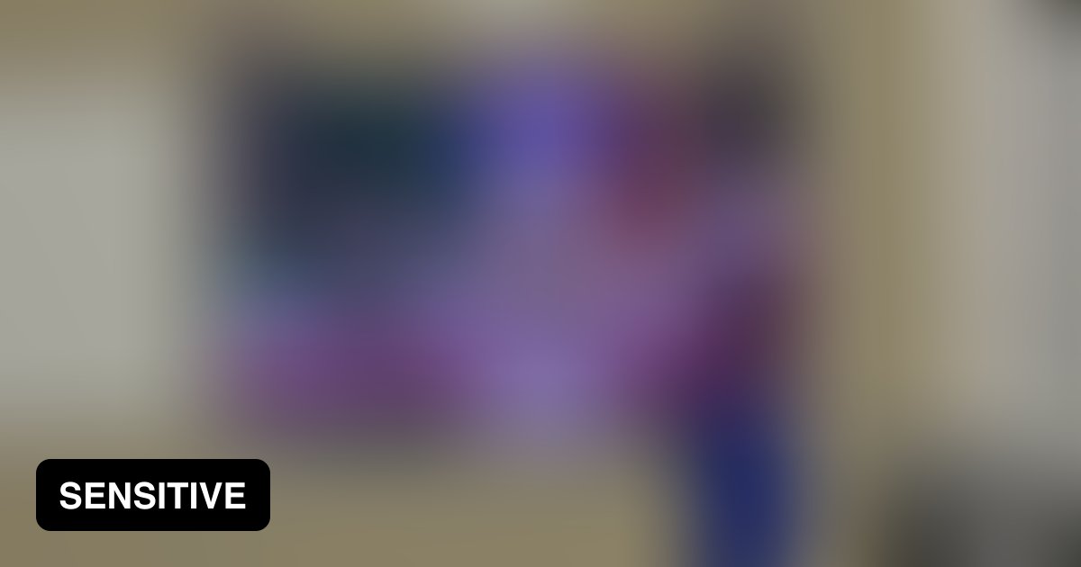 Need more recompresssed uploads, too many pixels for science. - 9GAG