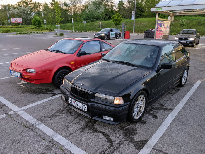 Two shitboxes from different worlds - 9GAG