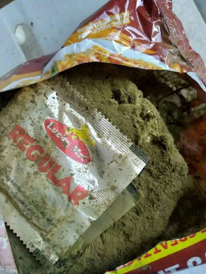 Tara mag agahan ng Ancient Pancit Canton - 9GAG