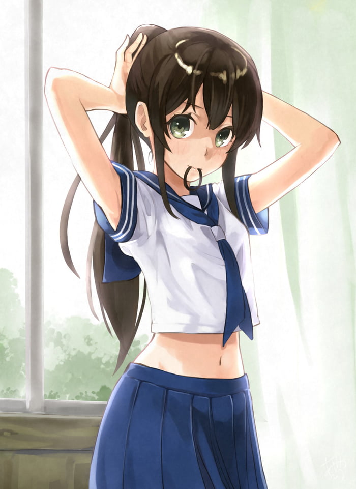 Exposed Midriff - 9GAG