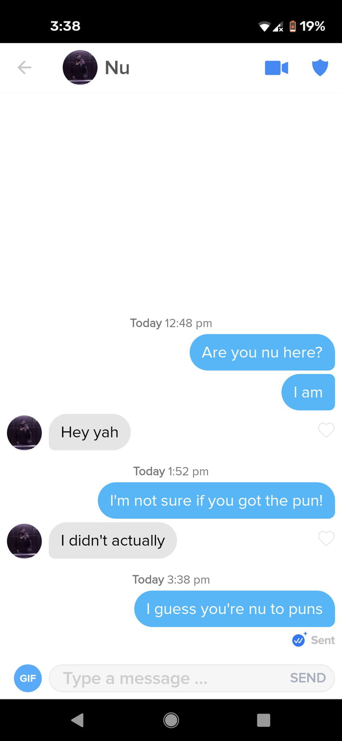 First time on tinder and I'm already disappointed - 9GAG