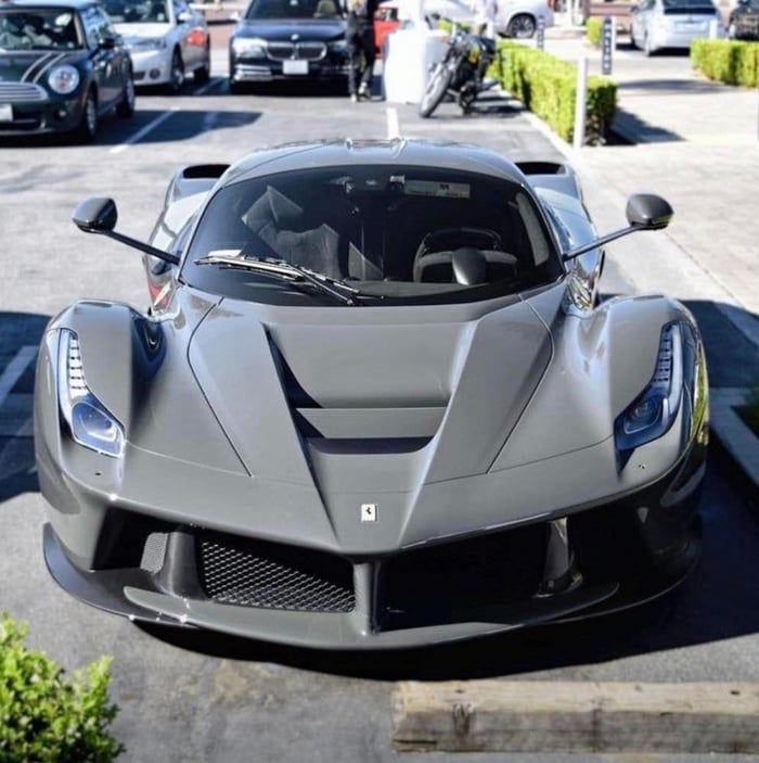 Nardo grey LaFerrari (1043x1038) - 9GAG