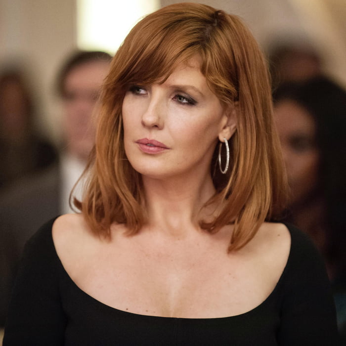 Kelly Reilly - 9GAG