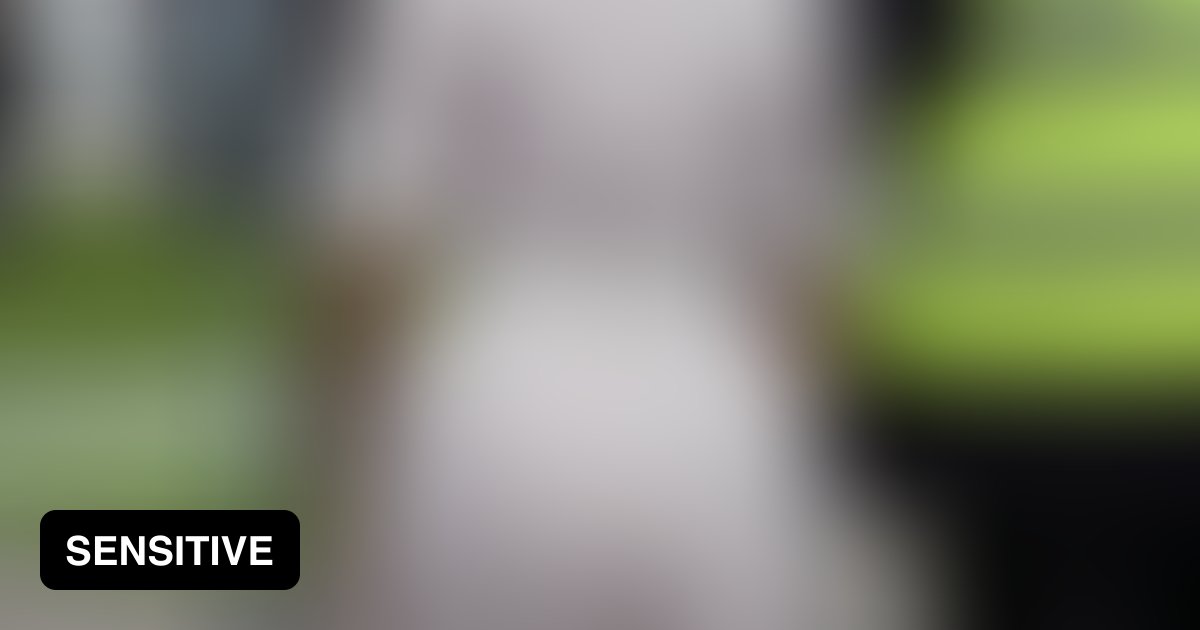 Holly Willoughby's Juicy Ass - 9GAG