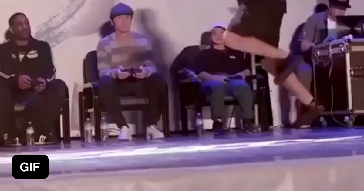 Even for break dancing this was not expected - 9GAG