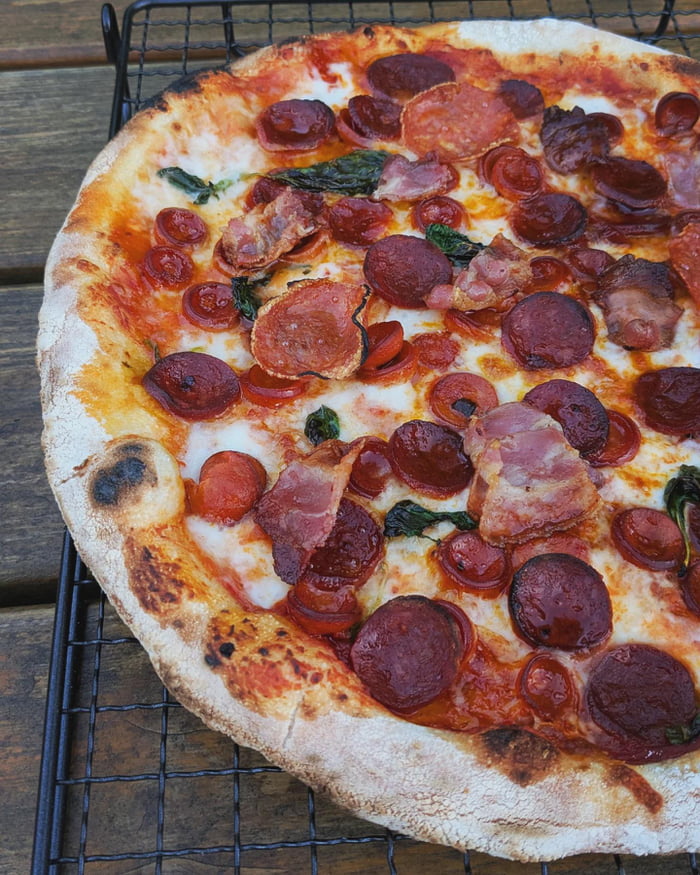 Homemade '3 little pigs' pizza (chorizo, pepperoni and pancetta). - 9GAG