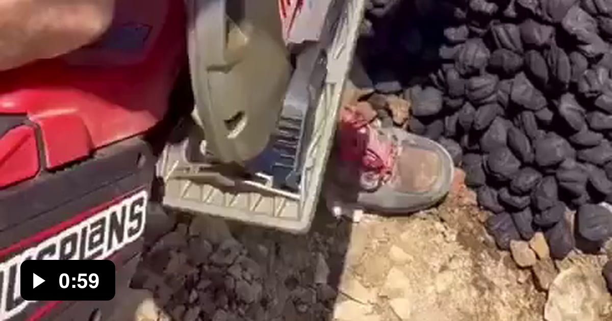 The back of the class when the teacher isn't looking - 9GAG