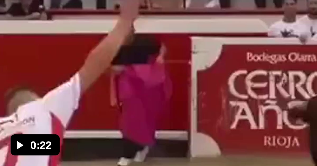 Bull fail - 9GAG